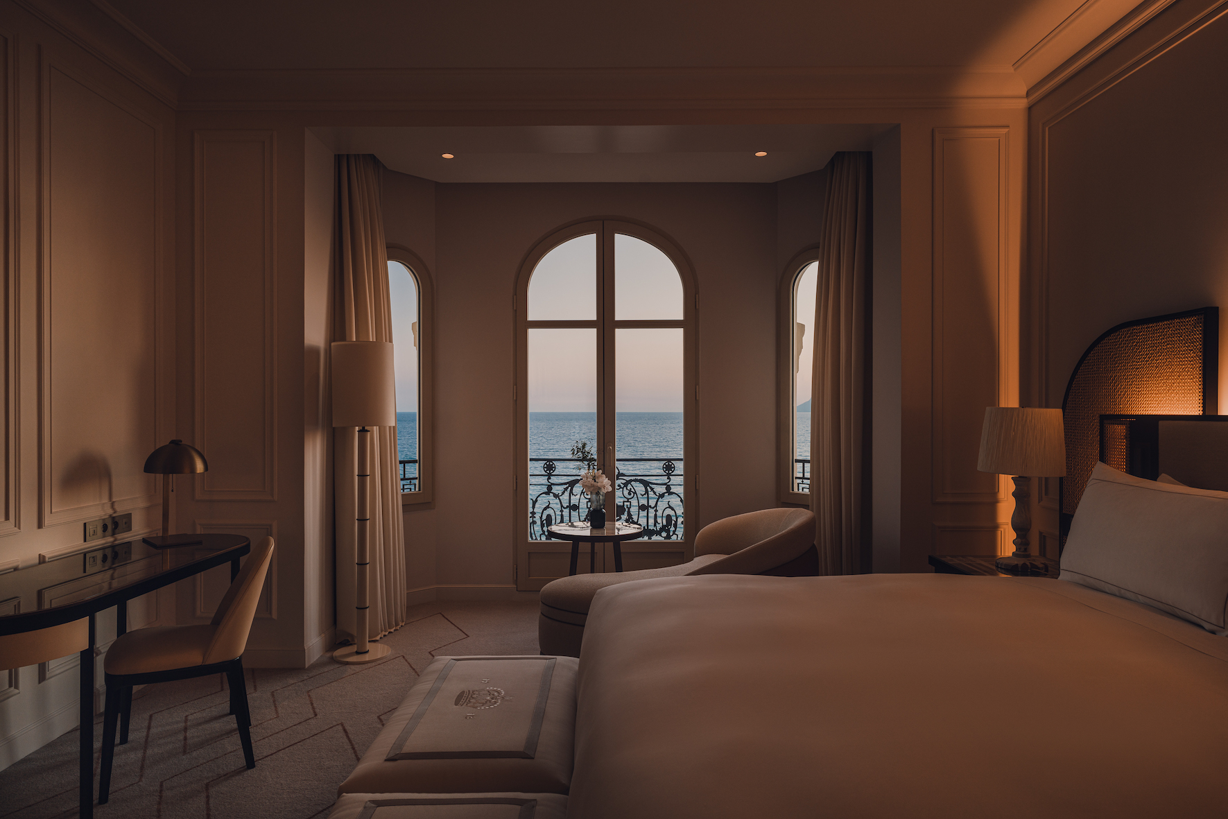 Le Carlton Cannes rouvre ses portes plus majestueux que jamais ...