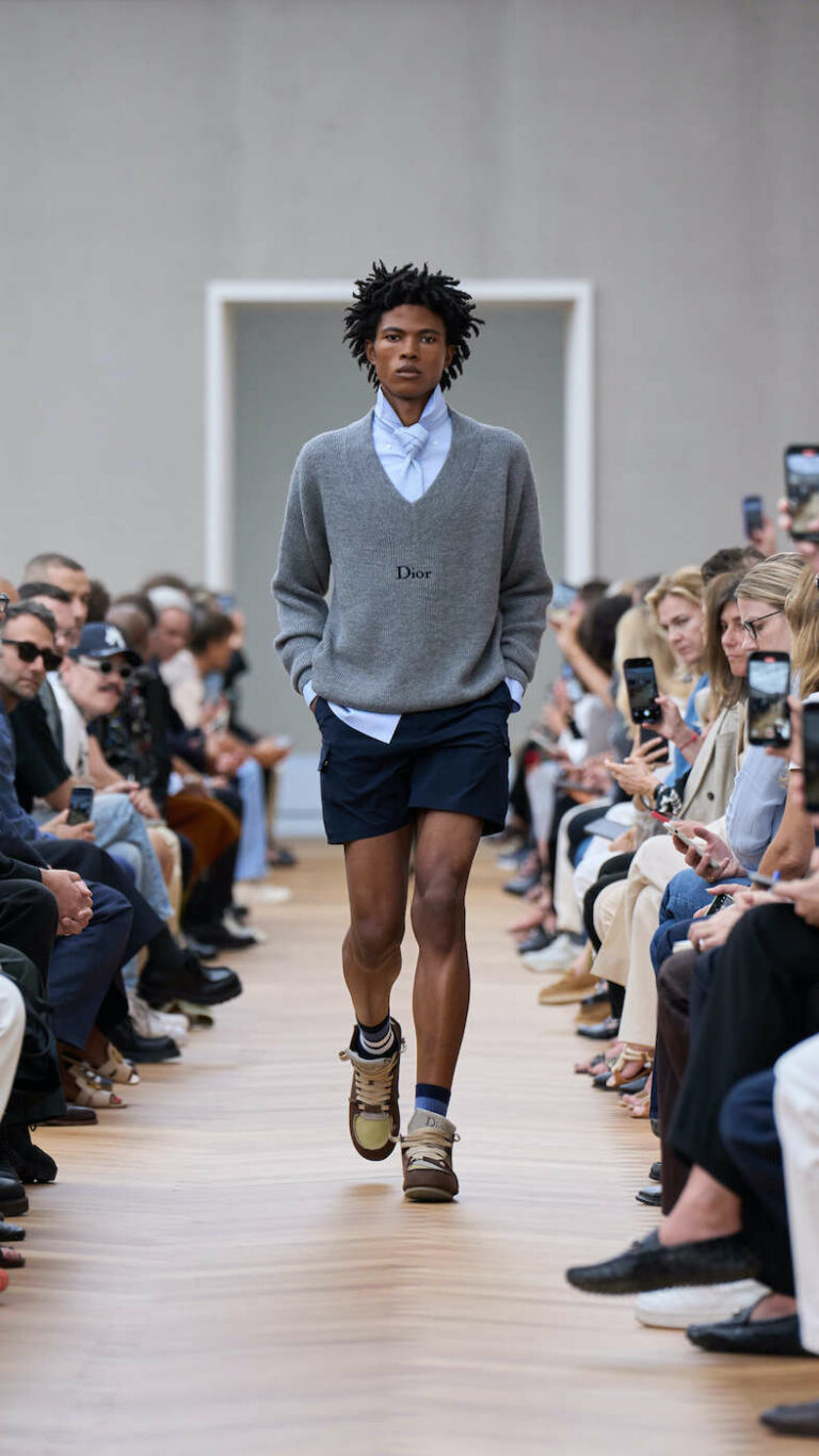 Premiers pas magistraux de Jonathan Anderson pour Dior Homme Été 2026 ...
